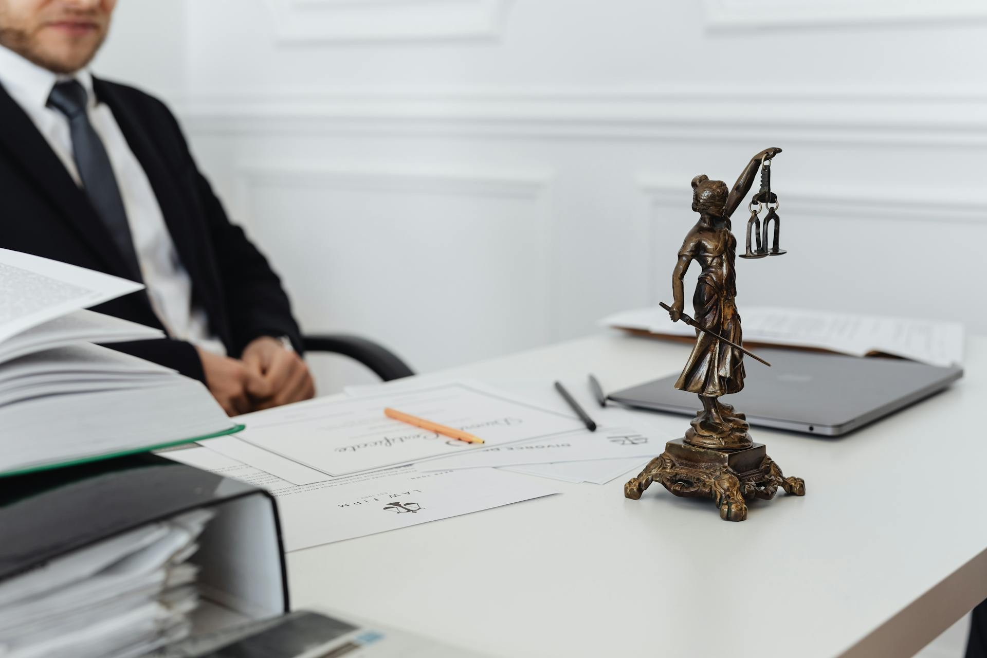 How to File a Lawsuit Because of a Professional's Negligence