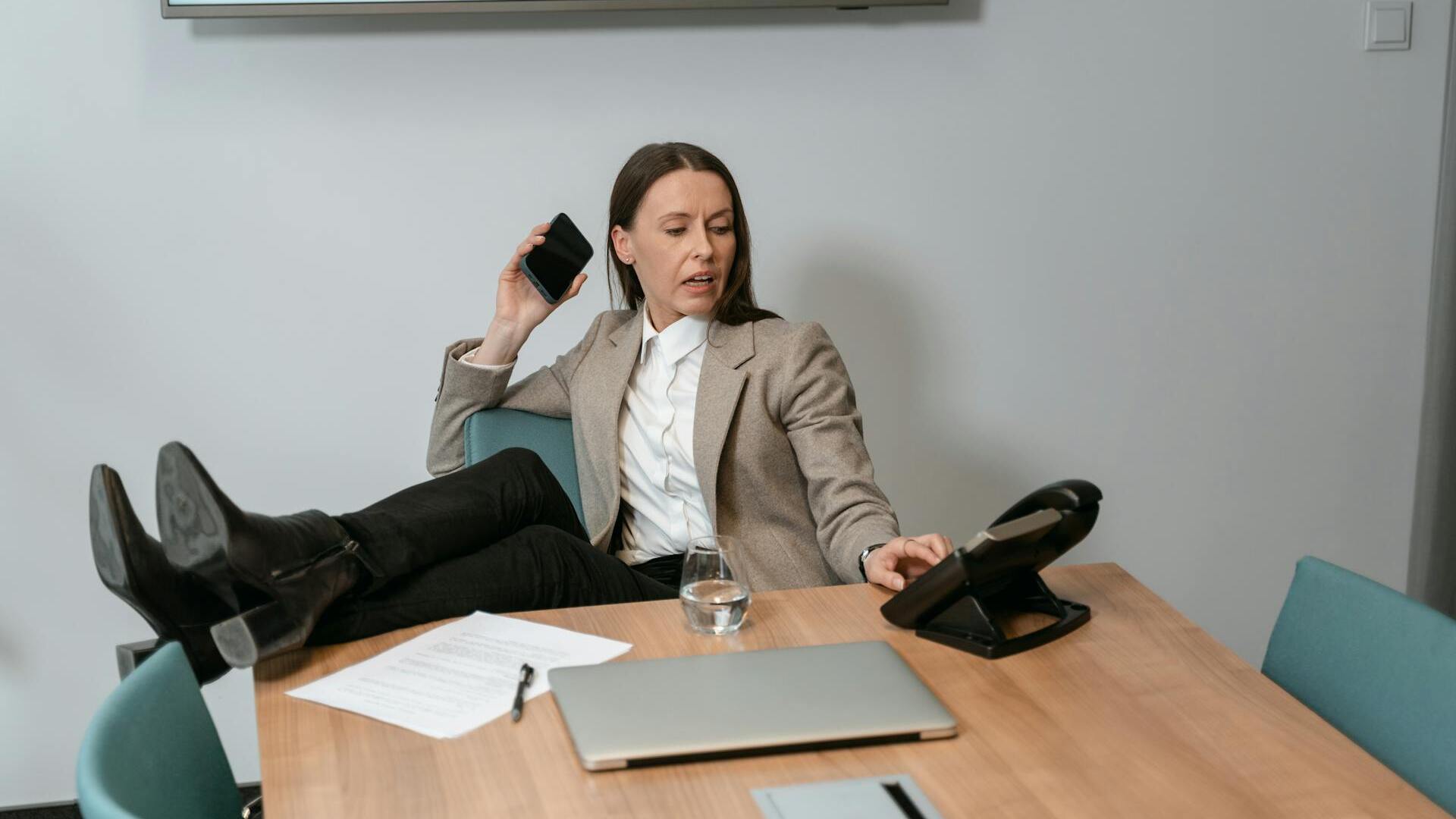 Can You Sue a Lawyer for Being Unresponsive?